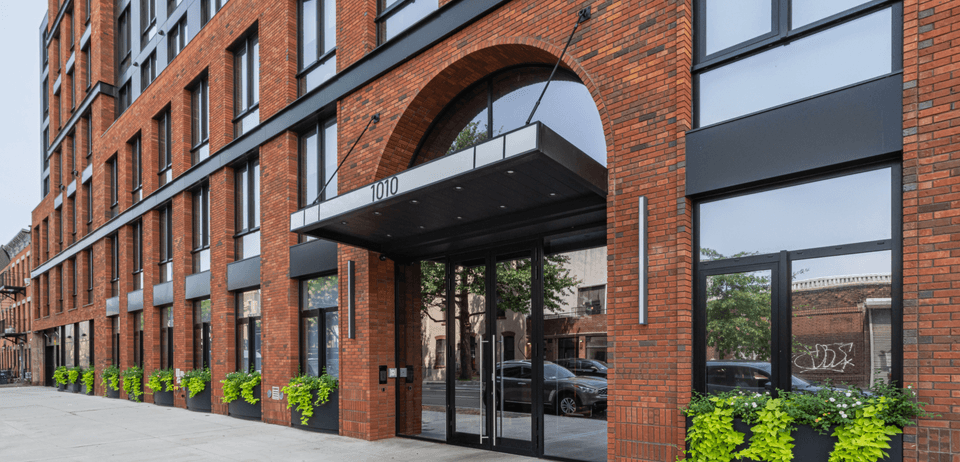1010 Pacific Street - StudiosC